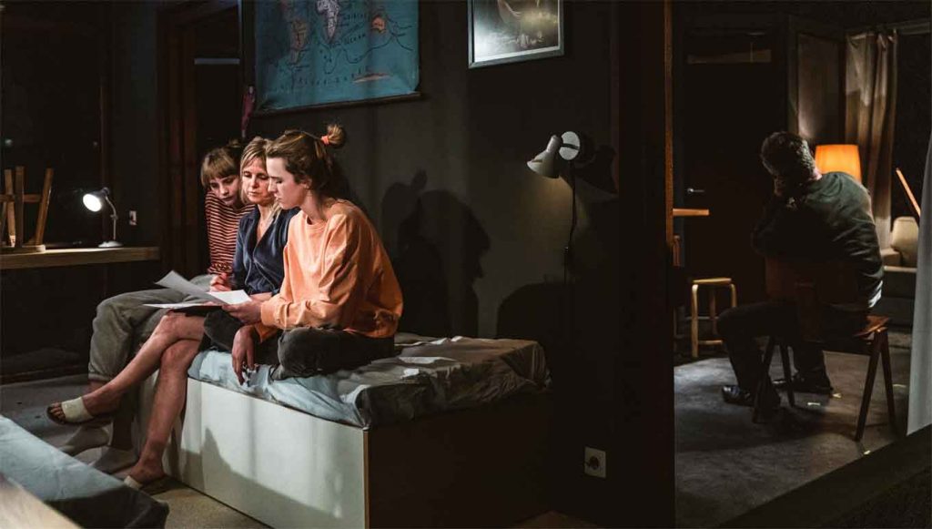 Milo-Rau-inszeniert-Familie-am-NTGent | Eberhard Spreng